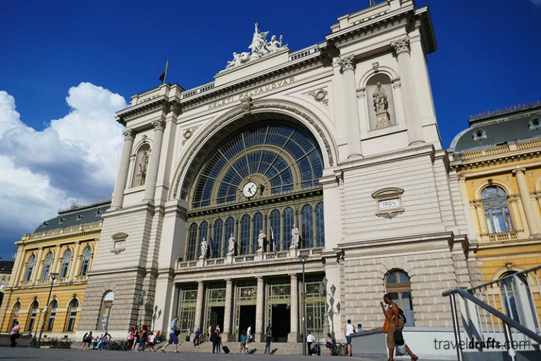 Traveling from Budapest to Bucharest by train - The Ister - travel drafts
