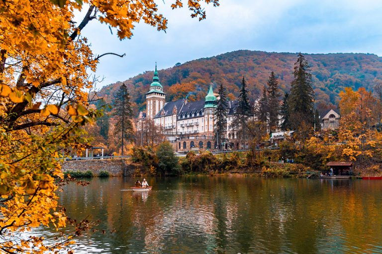 20 Famous landmarks in Hungary - travel drafts