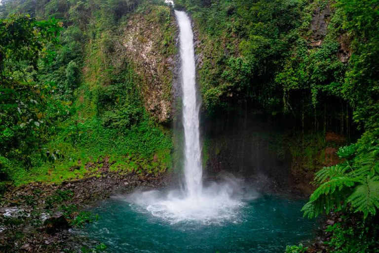 15 Famous Landmarks in Costa Rica