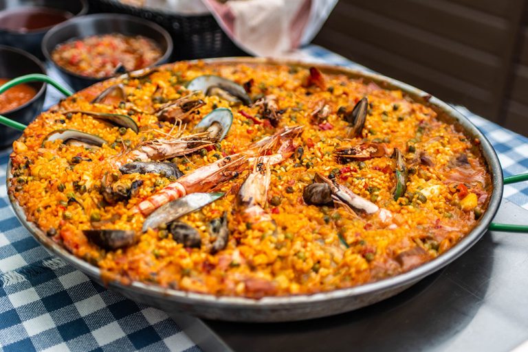 What to eat in Spain? 20 traditional Spanish foods to try - travel drafts