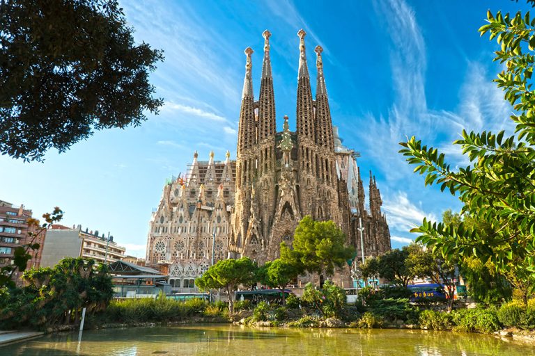 27 Famous Landmarks, 27 Reasons to Love Spain - travel drafts