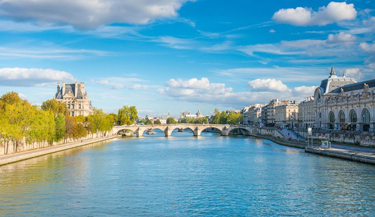 What is Paris famous for - travel drafts