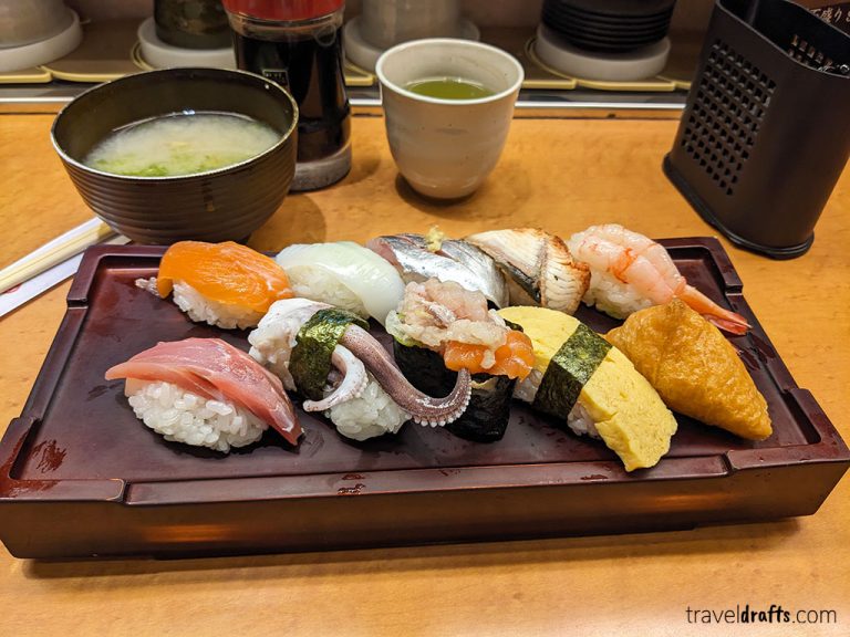 What to eat in Japan? Traditional Japanese foods to try - travel drafts